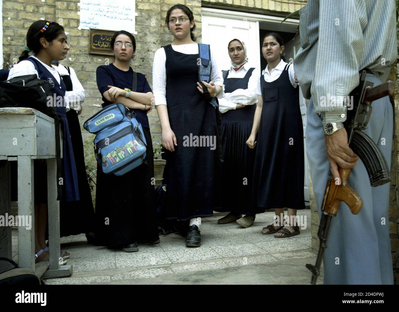 Iraqi high school girls hi-res stock photography and images - Alamy