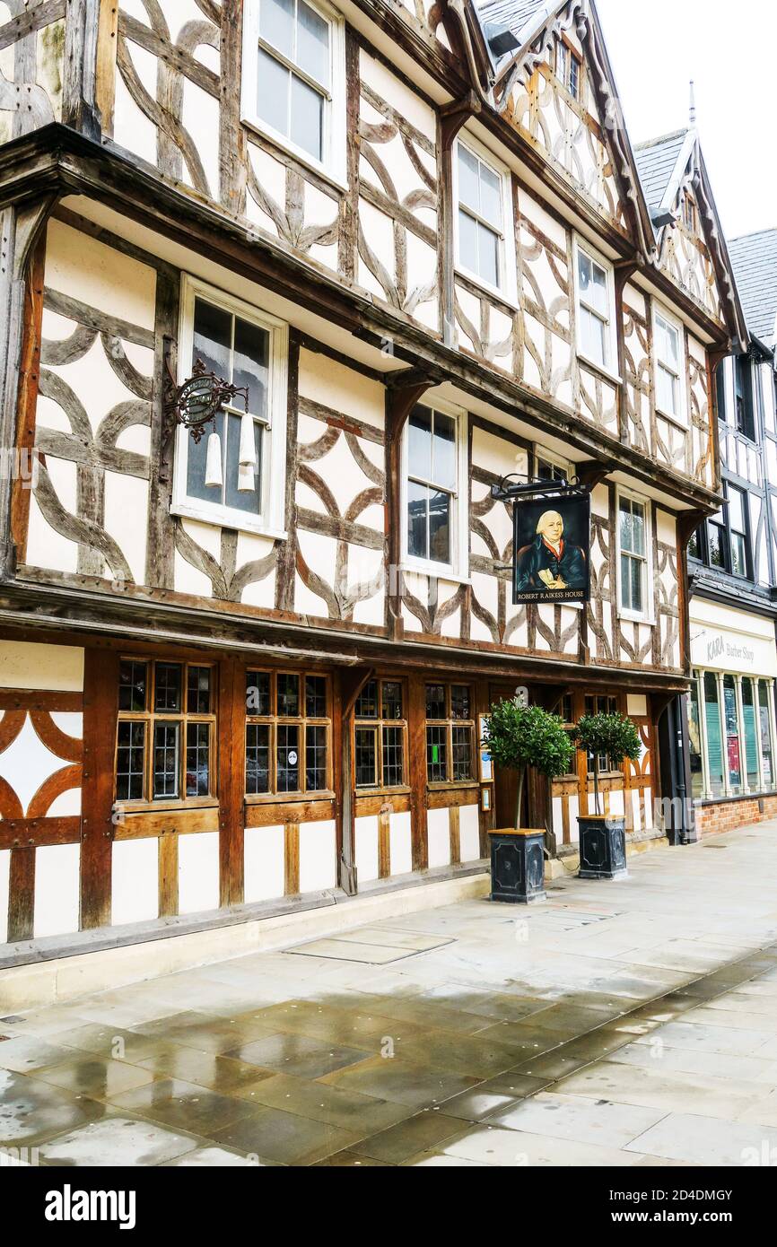 Robert Raikes House pub in Gloucester, UK Stock Photo - Alamy