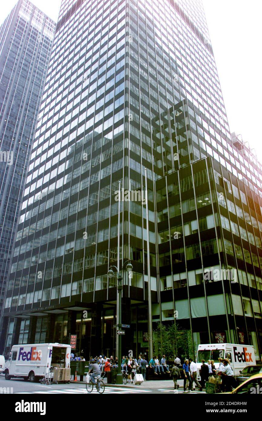 New york buildings 2000 hi-res stock photography and images - Alamy
