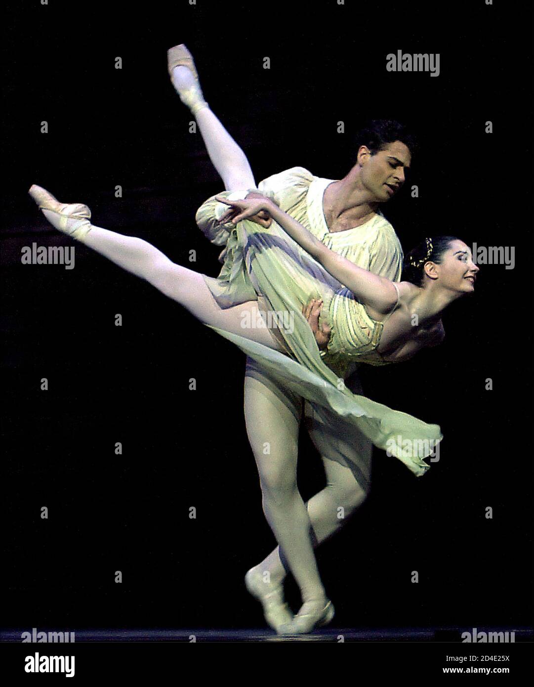 Kenneth macmillan romeo and juliet hi-res stock photography and images ...