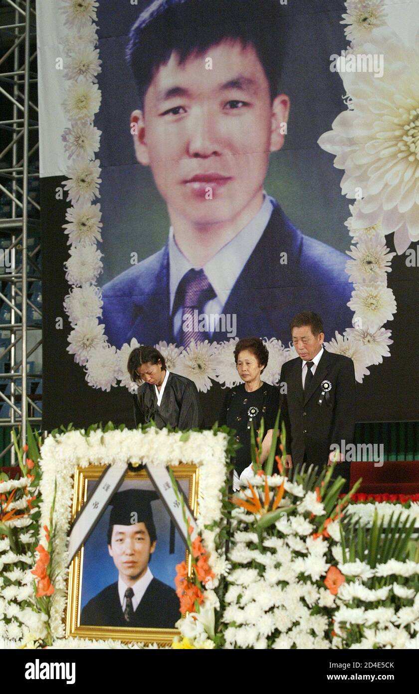 South korean kim sun il hi-res stock photography and images - Alamy