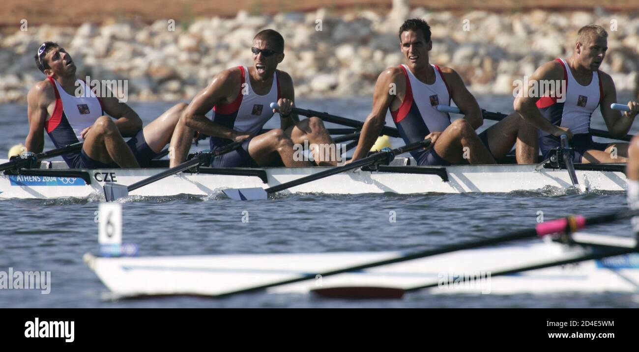 Olympic rowers finish hi-res stock photography and images - Alamy