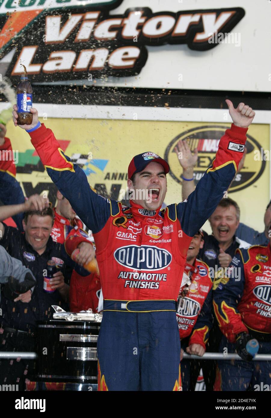 Jeff gordon 2005 hi-res stock photography and images - Alamy