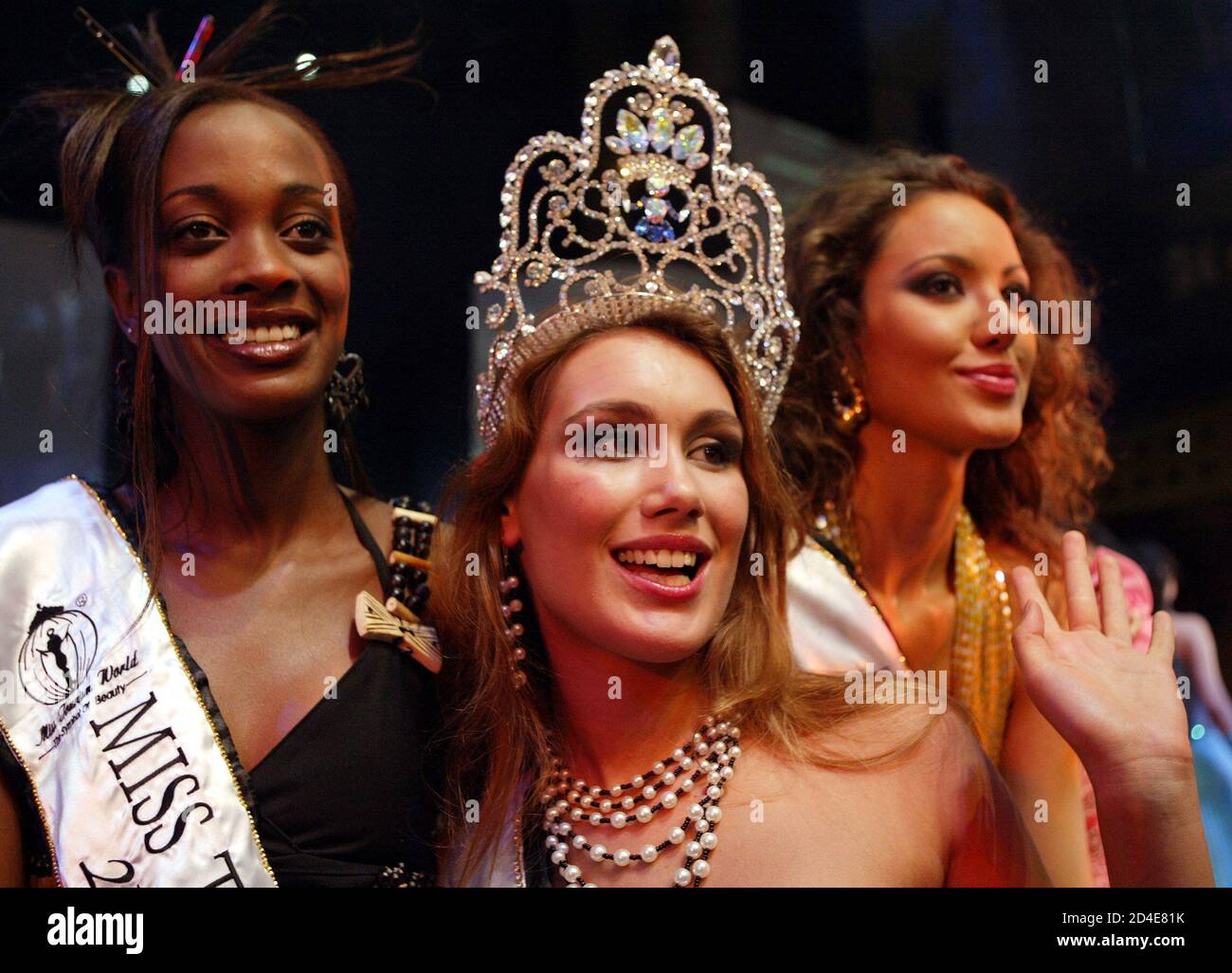 Pageant contestants miss world hi-res stock photography and images - Alamy