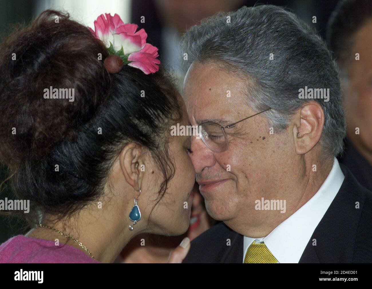 Accompanying singer hi-res stock photography and images - Alamy