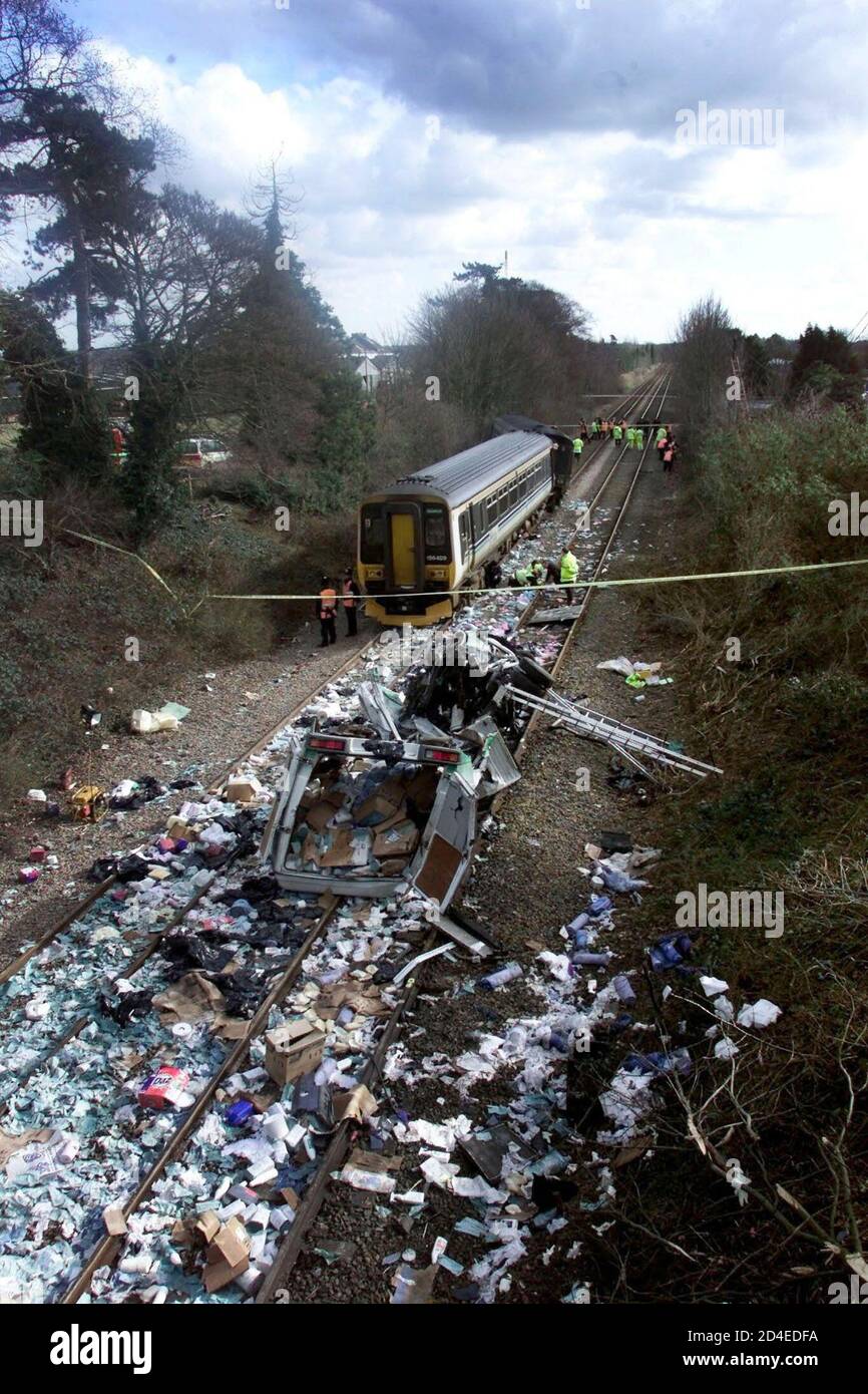 Selby rail disaster hi-res stock photography and images - Alamy