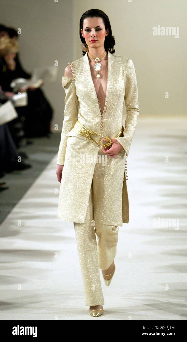 Fashion show hanae mori hi-res stock photography and images - Alamy