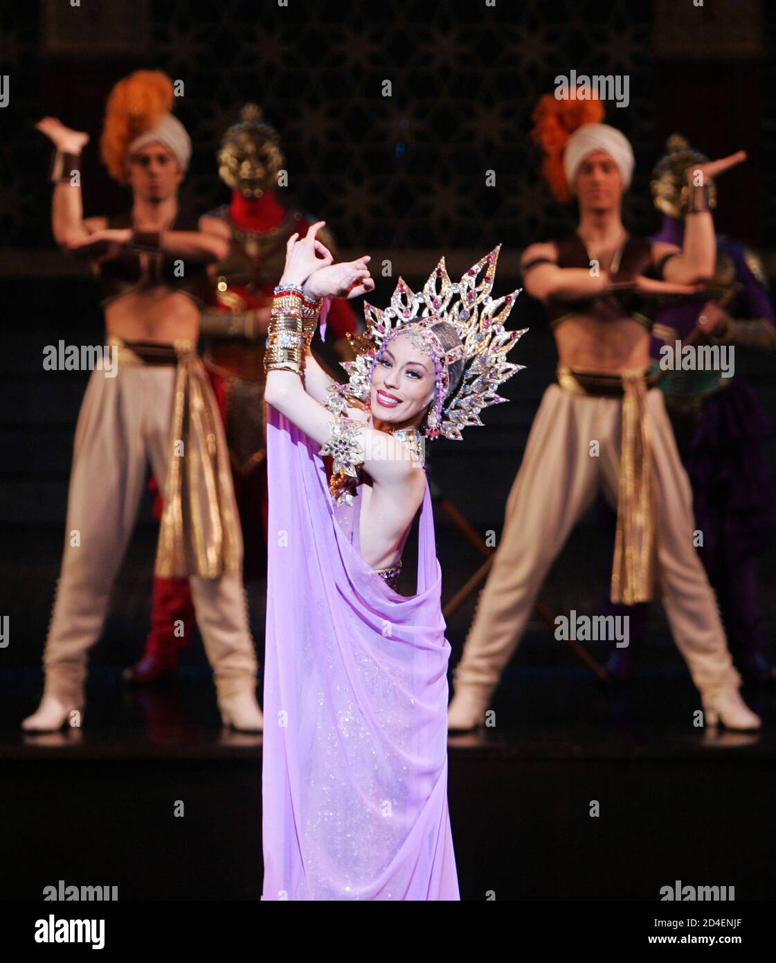 Revue dancer hi-res stock photography and images - Alamy