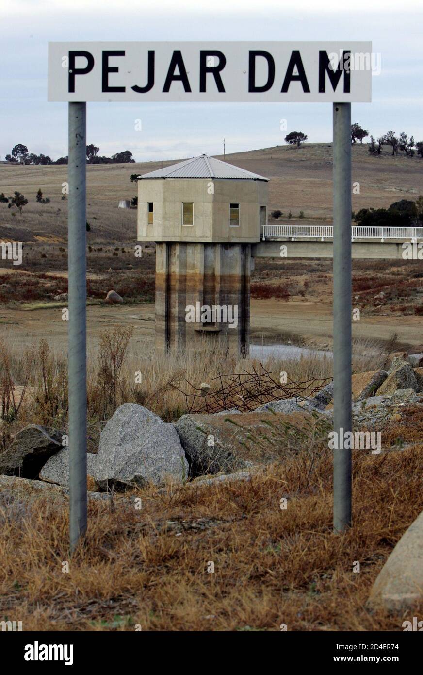 Pejar dam hi-res stock photography and images - Alamy