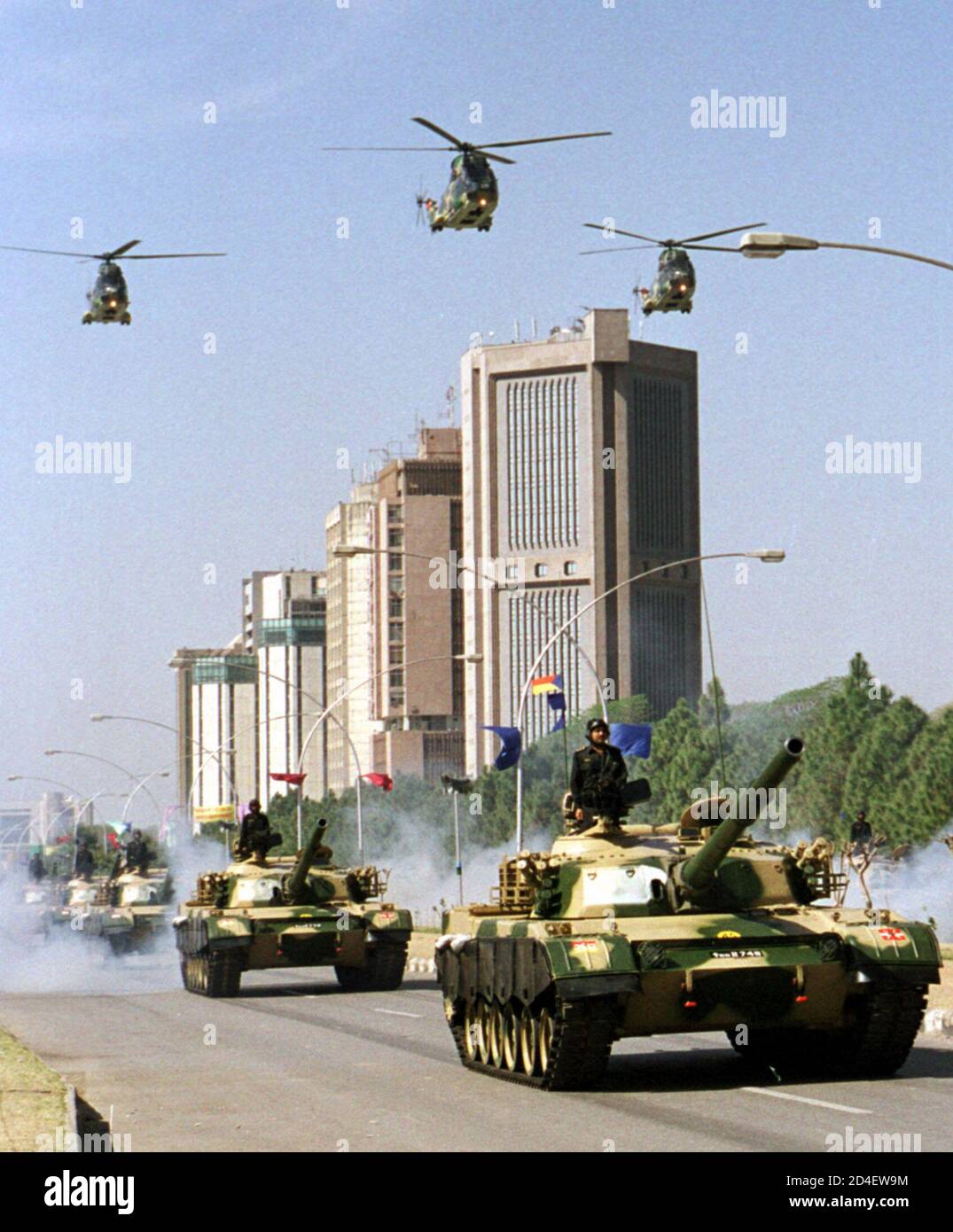 Pakistan tanks hi-res stock photography and images - Alamy