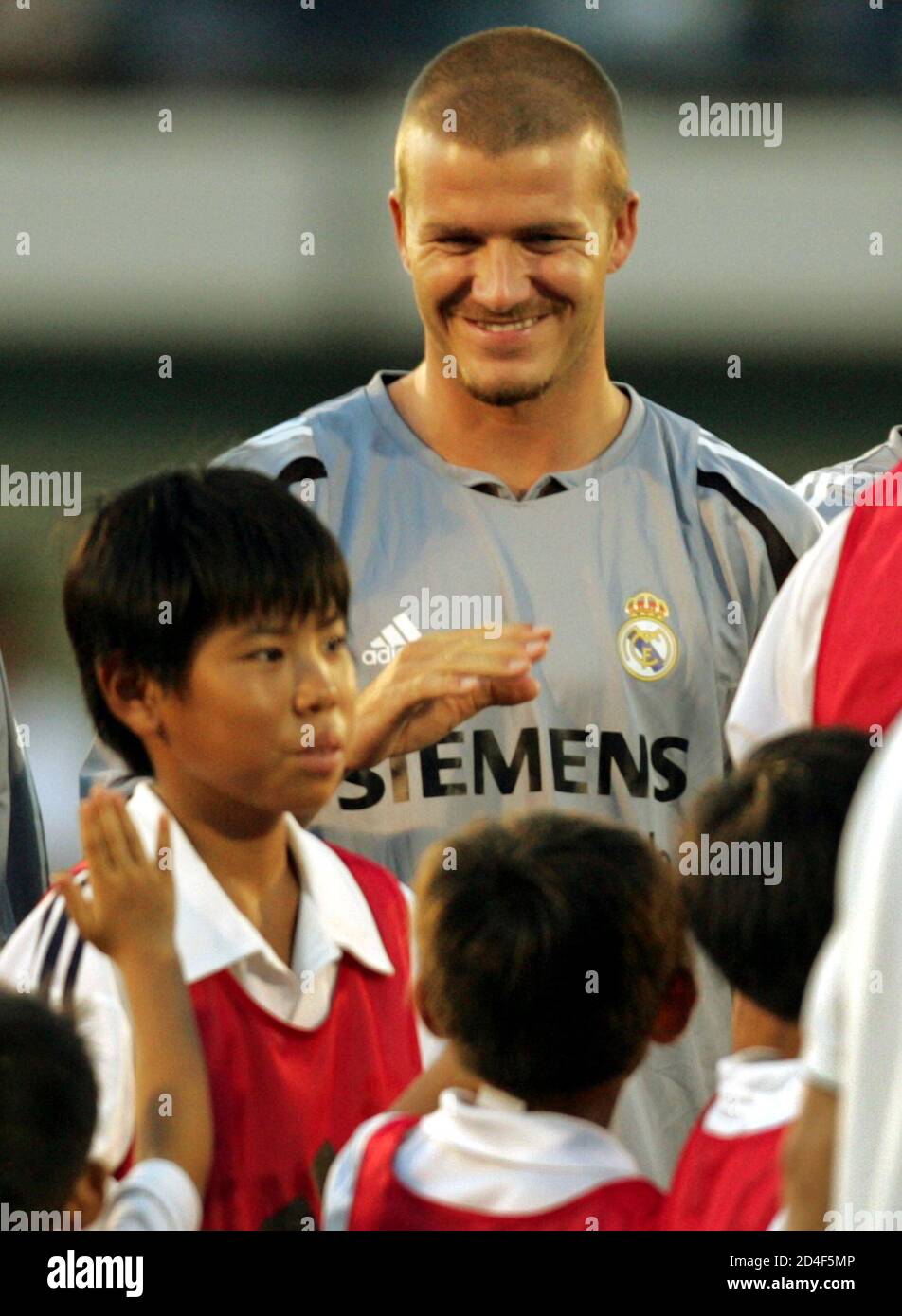 David beckham young soccer players hi-res stock photography and images ...