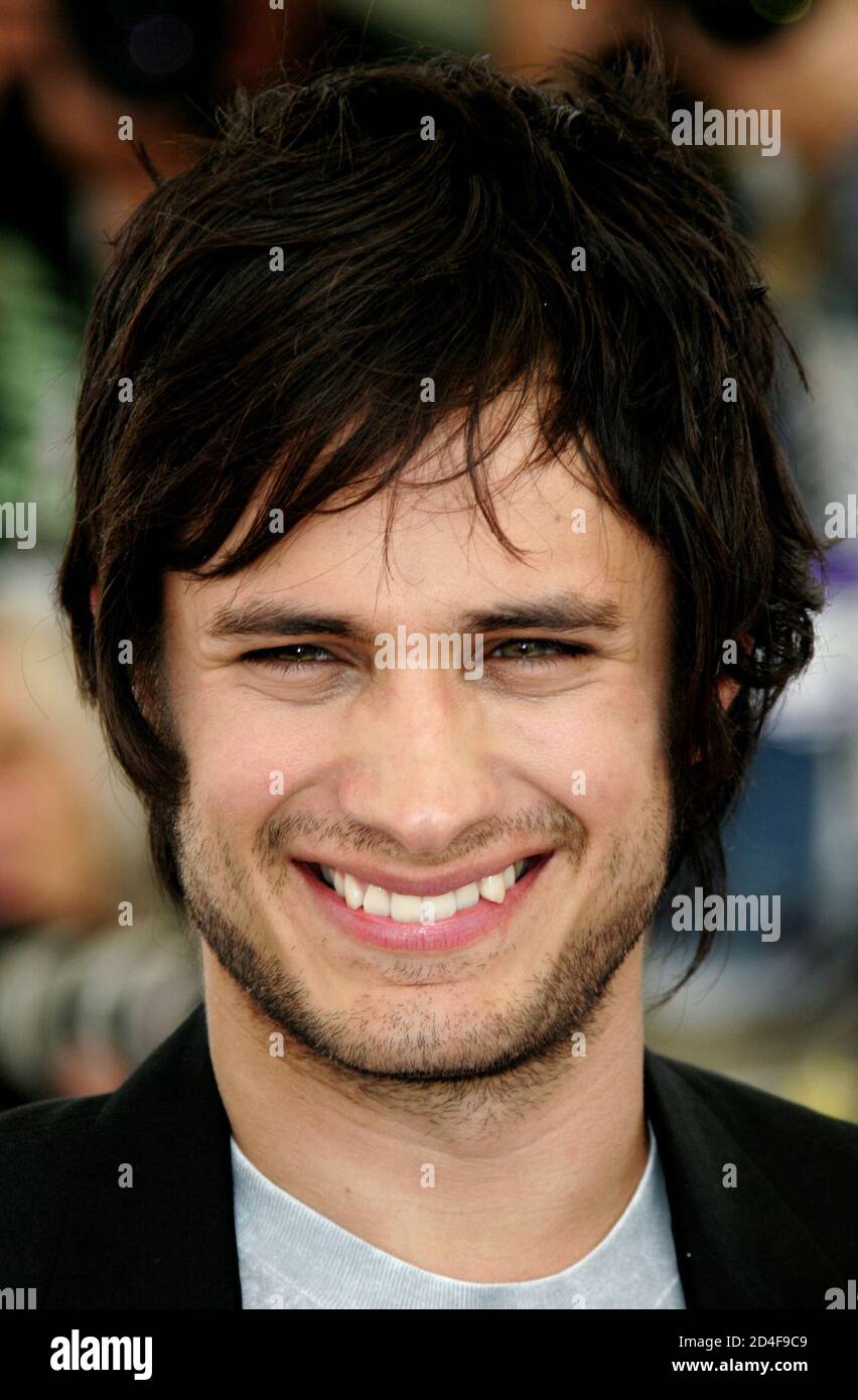 The king 2005 gael garcia bernal hi-res stock photography and images ...