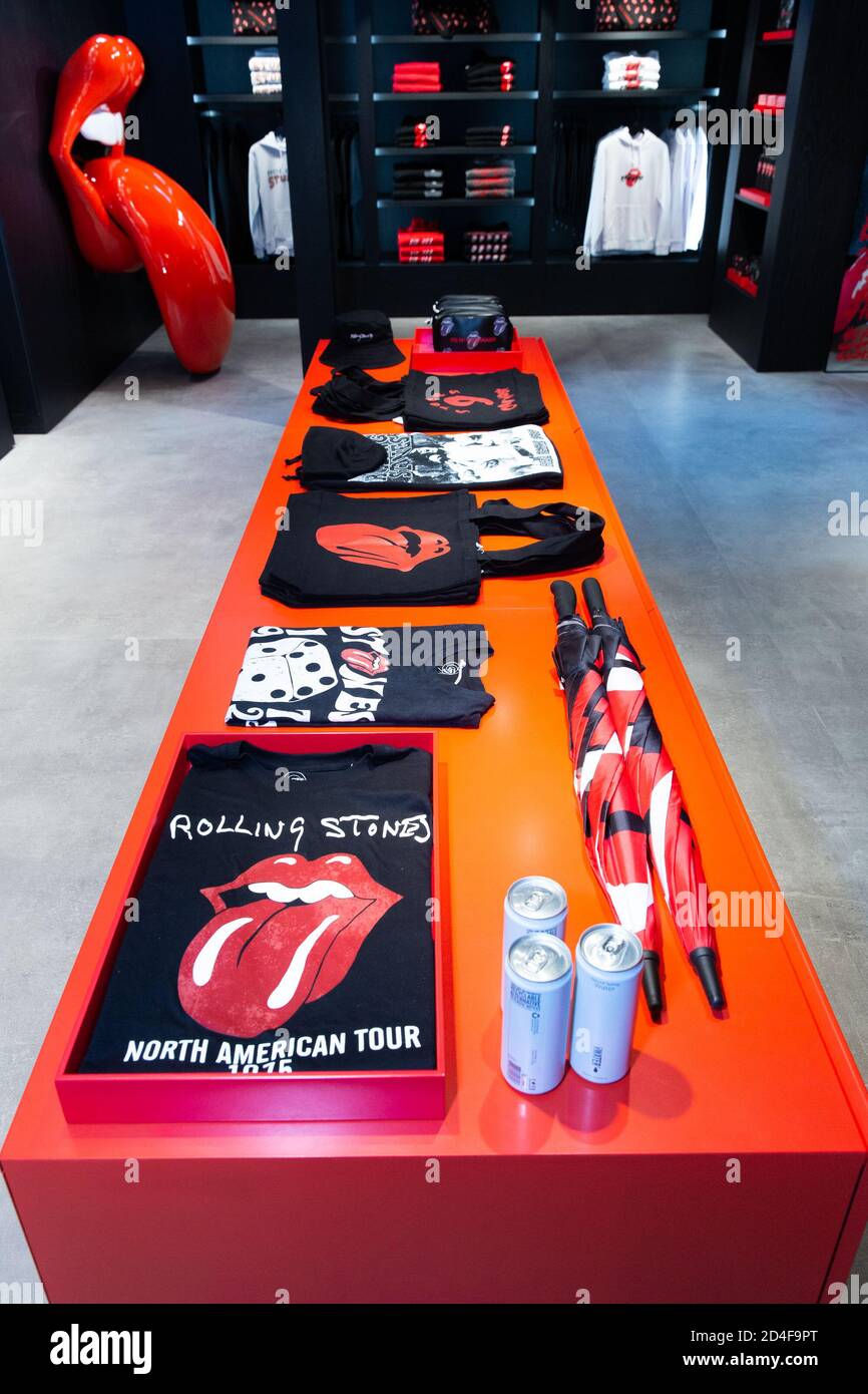 The official Rolling Stones store, RS № 9 opening held at Carnaby ...