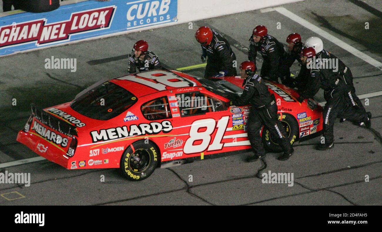 Pit crew dale earnhardt jr hi-res stock photography and images - Alamy