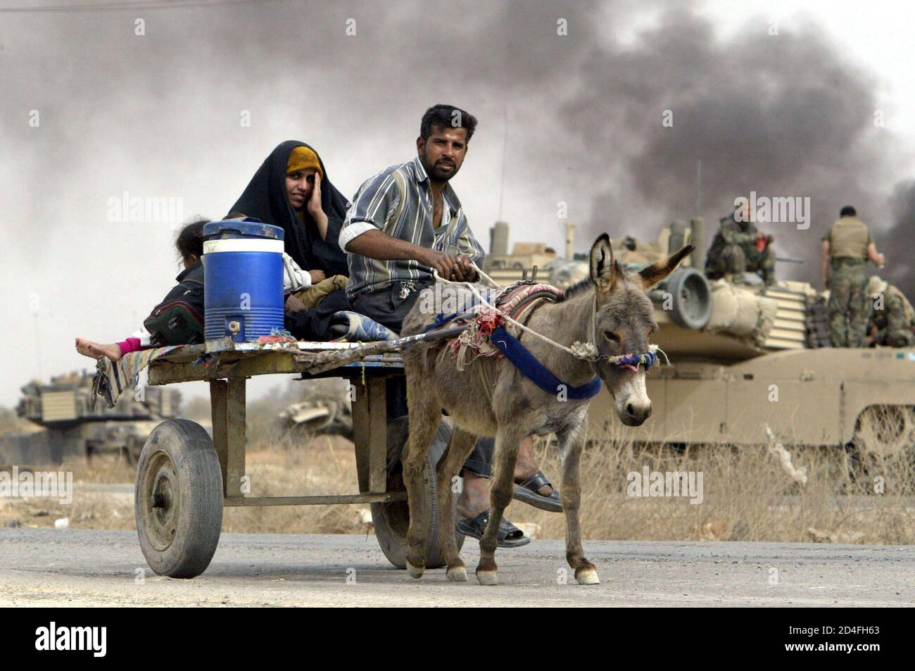 Oil donkey middle east hi-res stock photography and images - Alamy