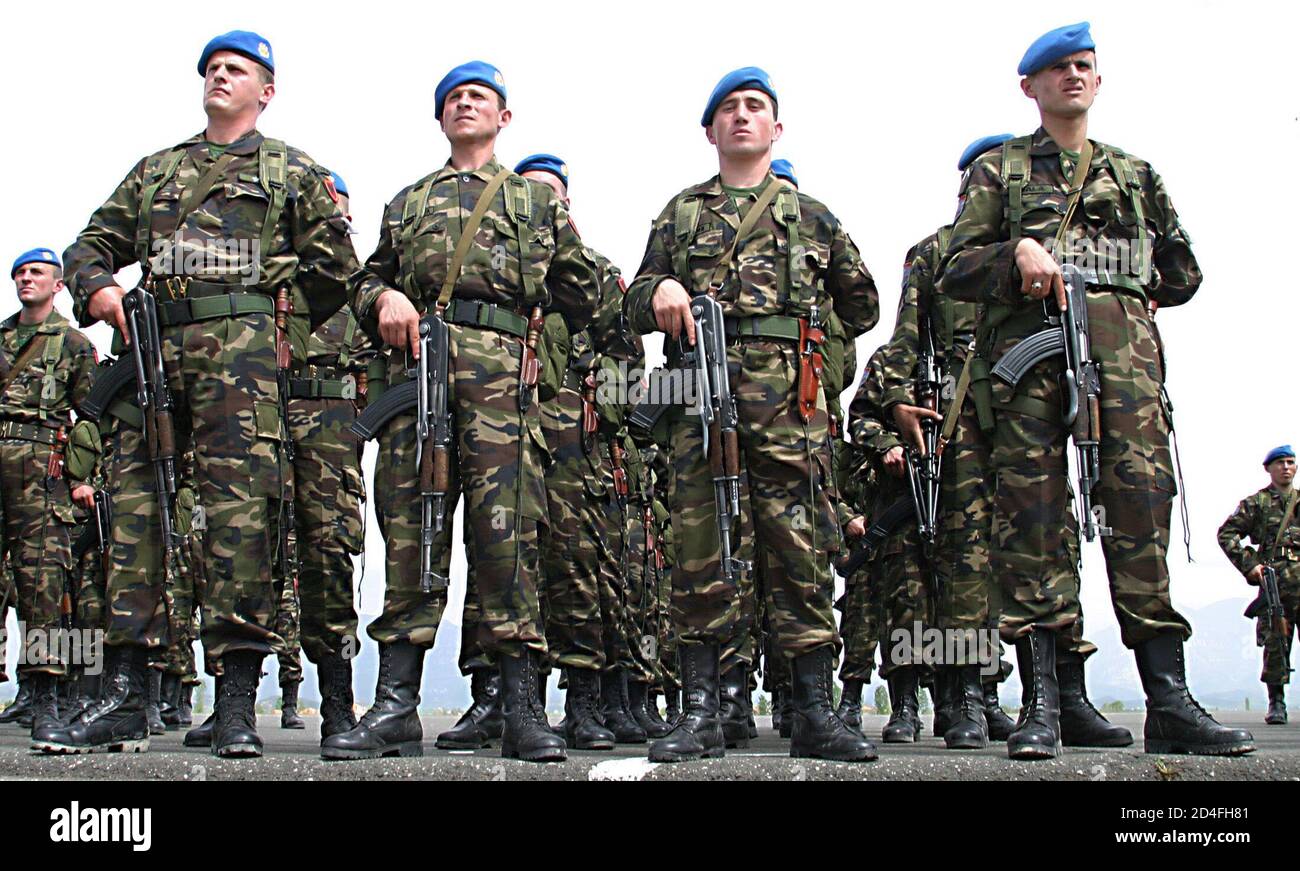 Guard in tirana hi-res stock photography and images - Alamy