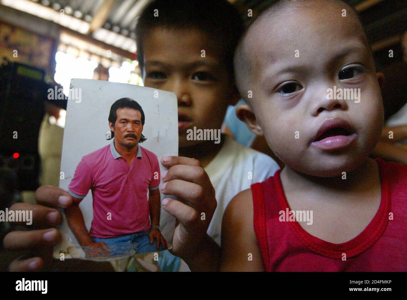 Filipino worker house hi-res stock photography and images - Alamy
