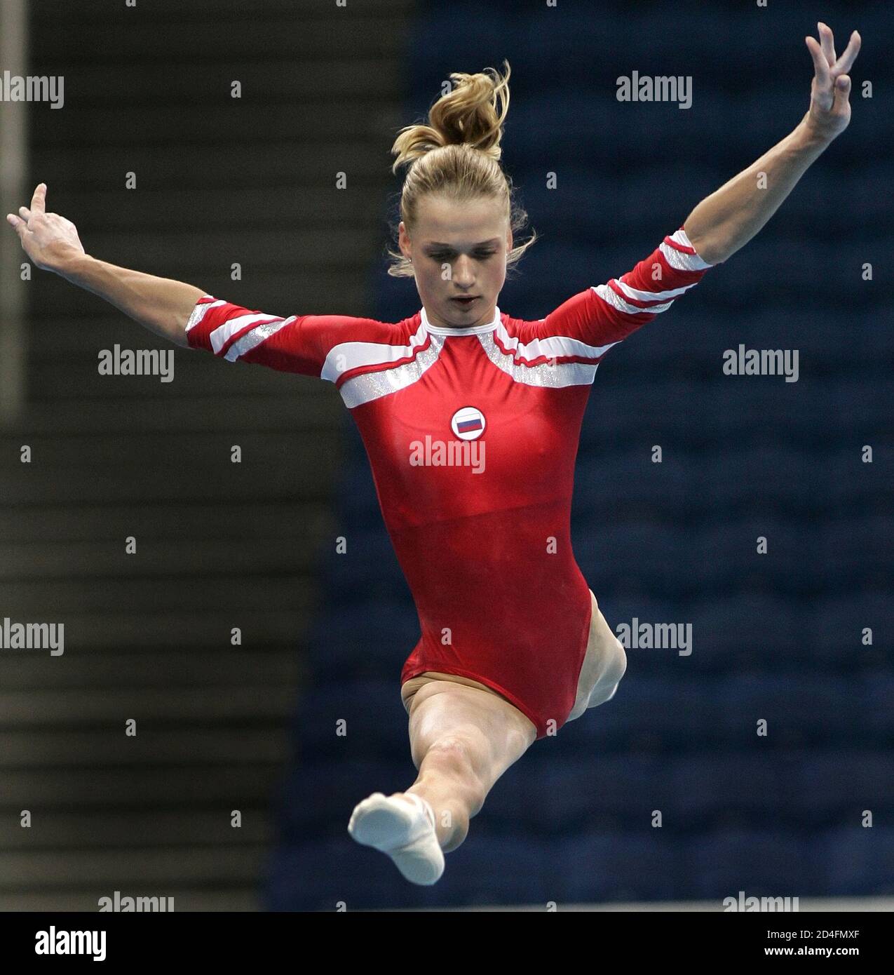Svetlana khorkina olympics hi-res stock photography and images - Alamy