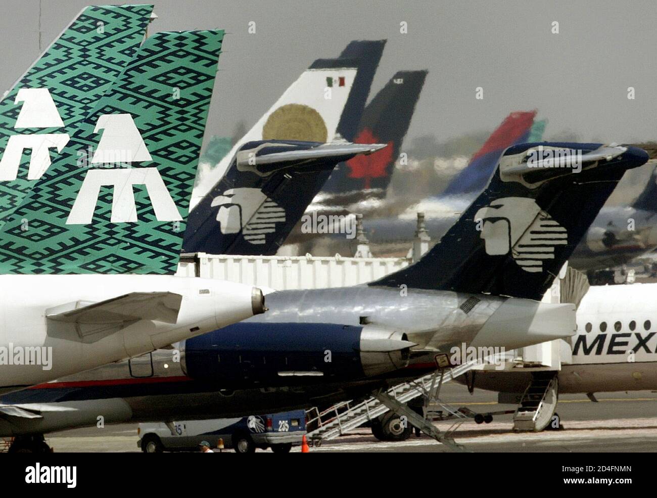 Mexican air carriers hi-res stock photography and images - Alamy