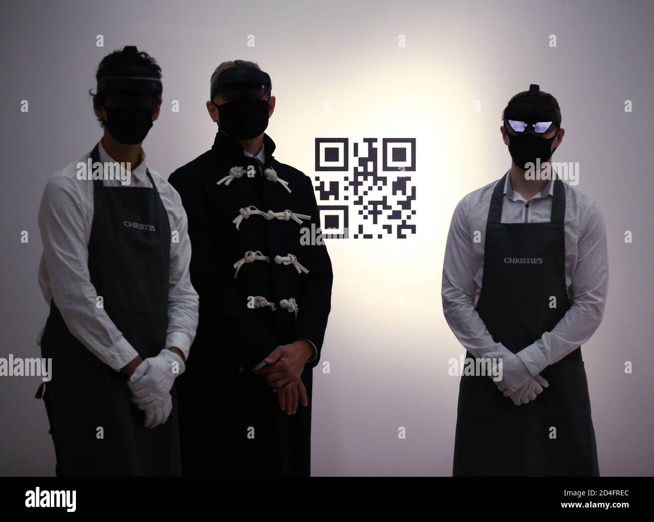 Microsoft hololens 2 hi-res stock photography and images - Alamy