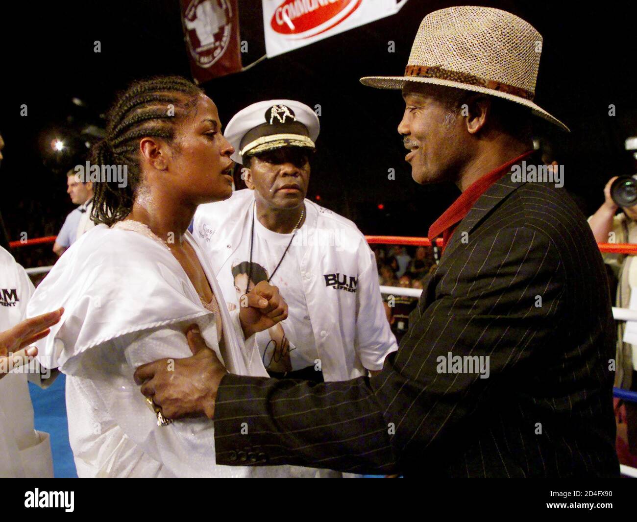 Laila ali daughter boxing legend hi-res stock photography and images ...