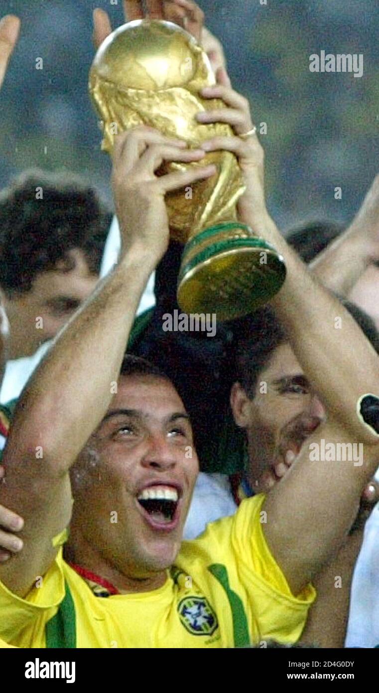Ronaldo Brazil Trophy High Resolution Stock Photography and Images - Alamy