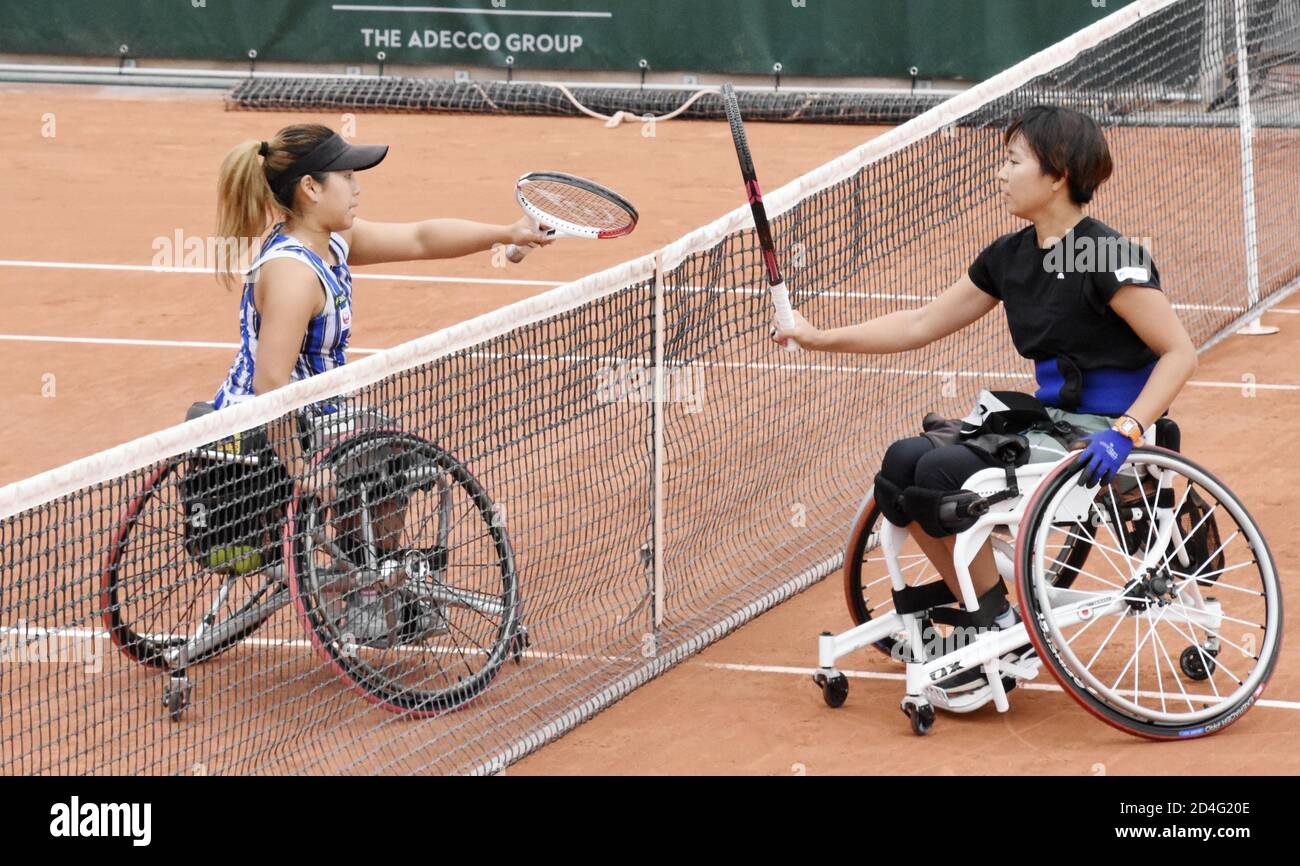 Japanese tennis players Yui Kamiji (L) and Momoko Ohtani meet at the ...