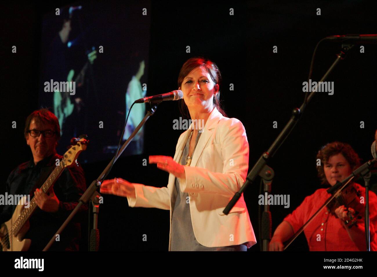 Scottish folk band capercaillie hi-res stock photography and images - Alamy