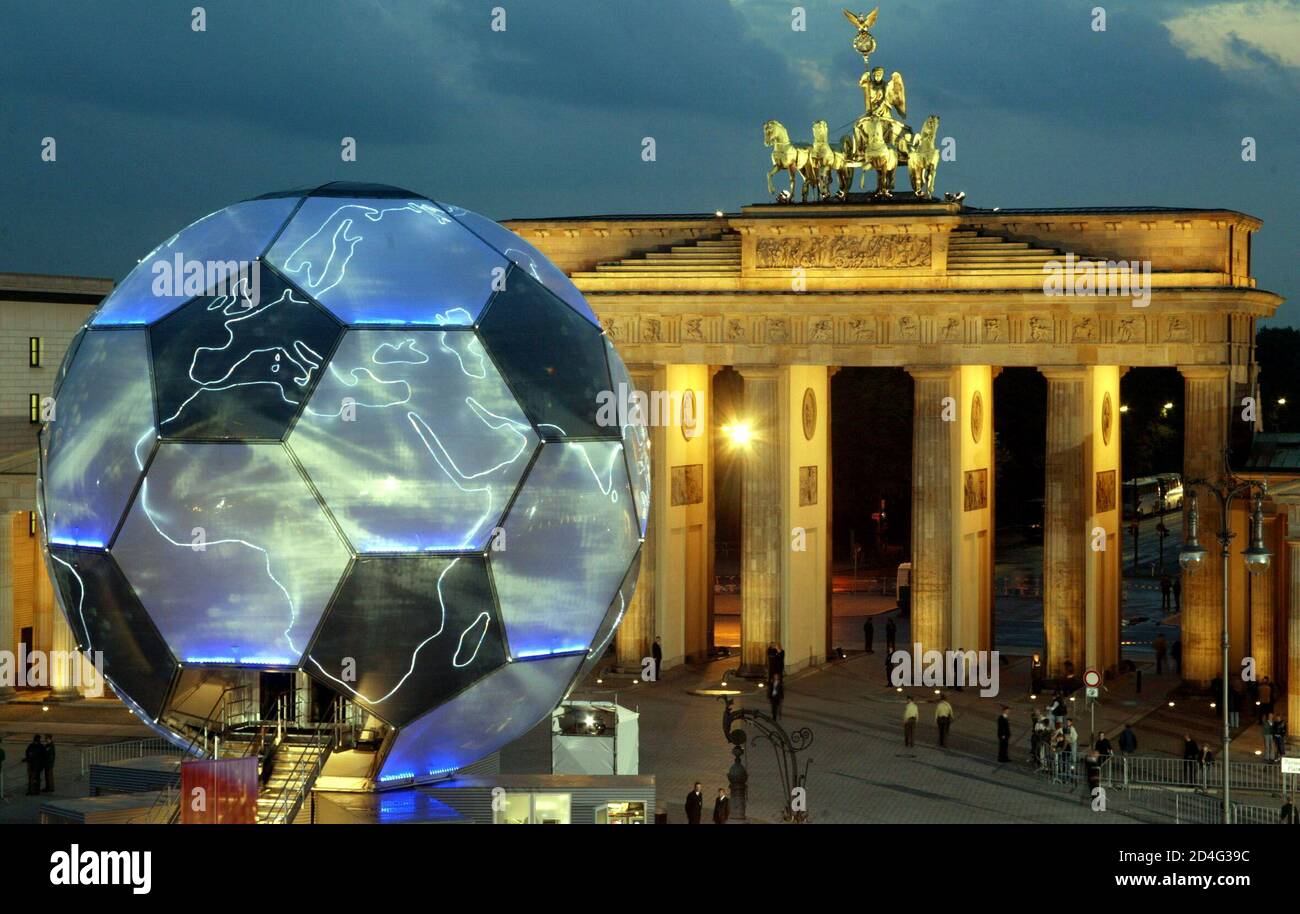 Fifa world cup 2006 opening ceremony hi-res stock photography and ...