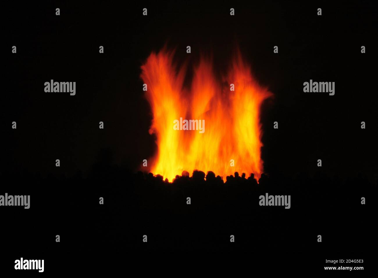 images of bonfire, fireworks, revelries during Bonfire night, Guy ...