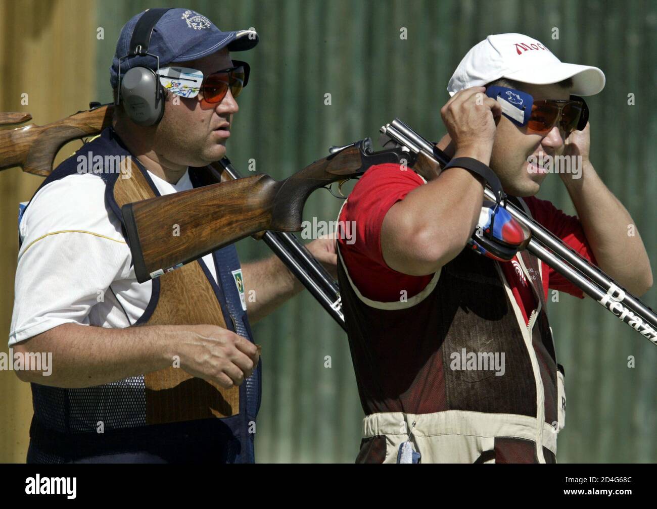 Weapons qualification hi-res stock photography and images - Alamy