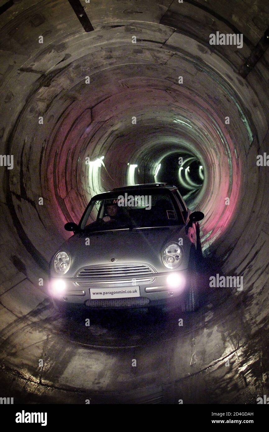 2001 mini cooper hi-res stock photography and images - Alamy