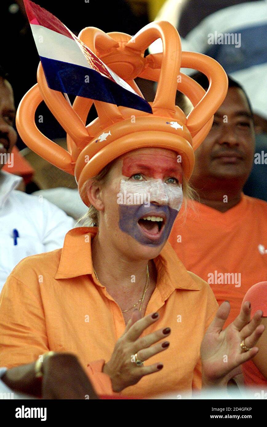 Dutch national team colours hi-res stock photography and images - Alamy