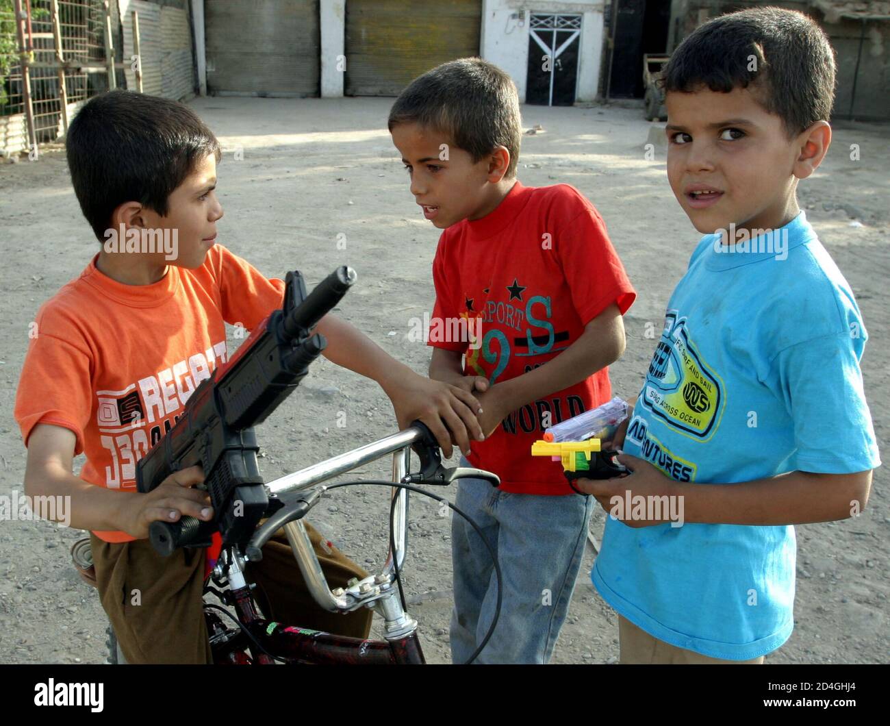 Income supplement hi-res stock photography and images - Alamy