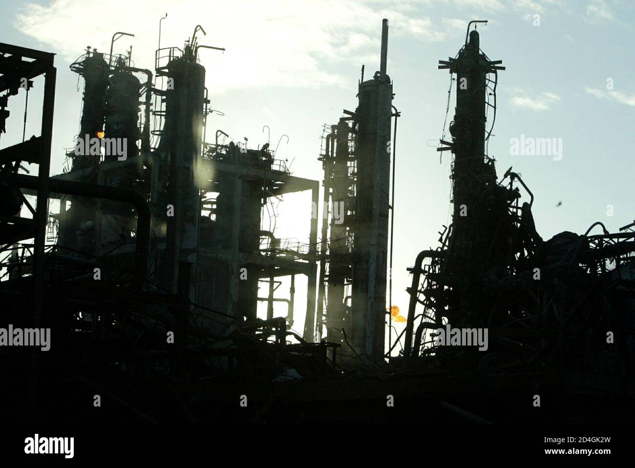 Lng refinery hi-res stock photography and images - Alamy