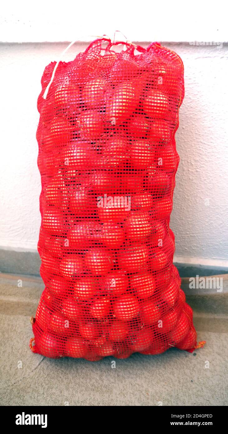 Onion net hi-res stock photography and images - Alamy
