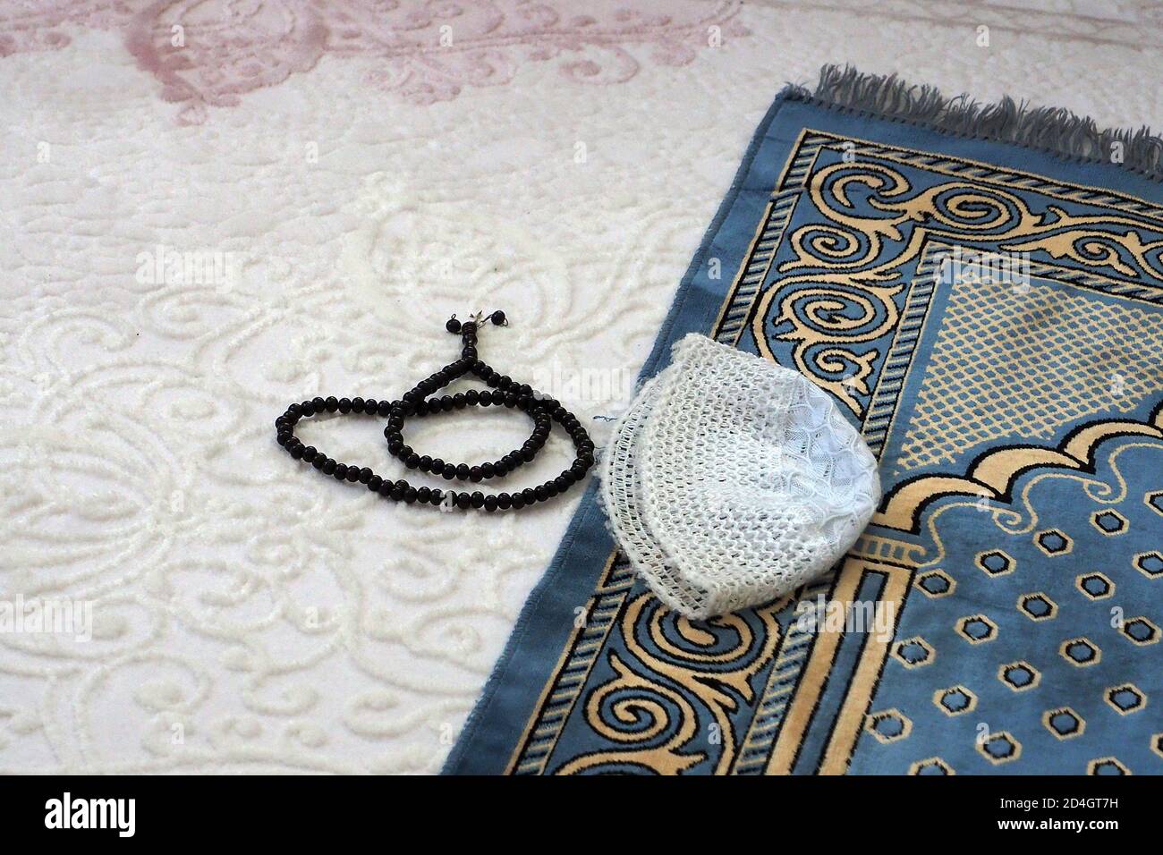 Prayer tools hi-res stock photography and images - Alamy