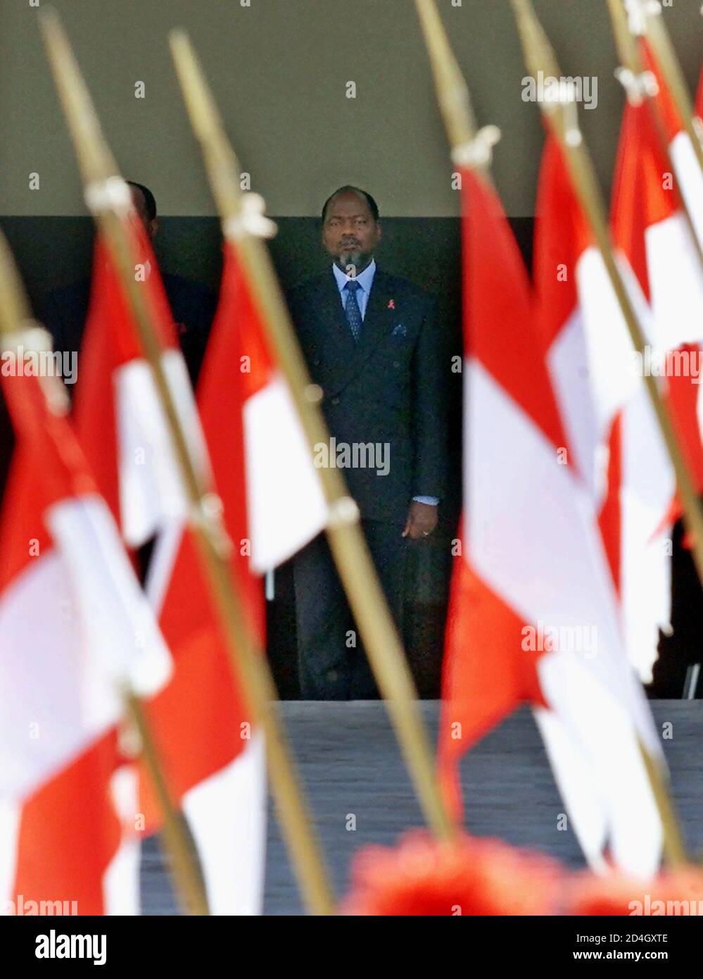 President joaquim chissano mozambique hi-res stock photography and ...