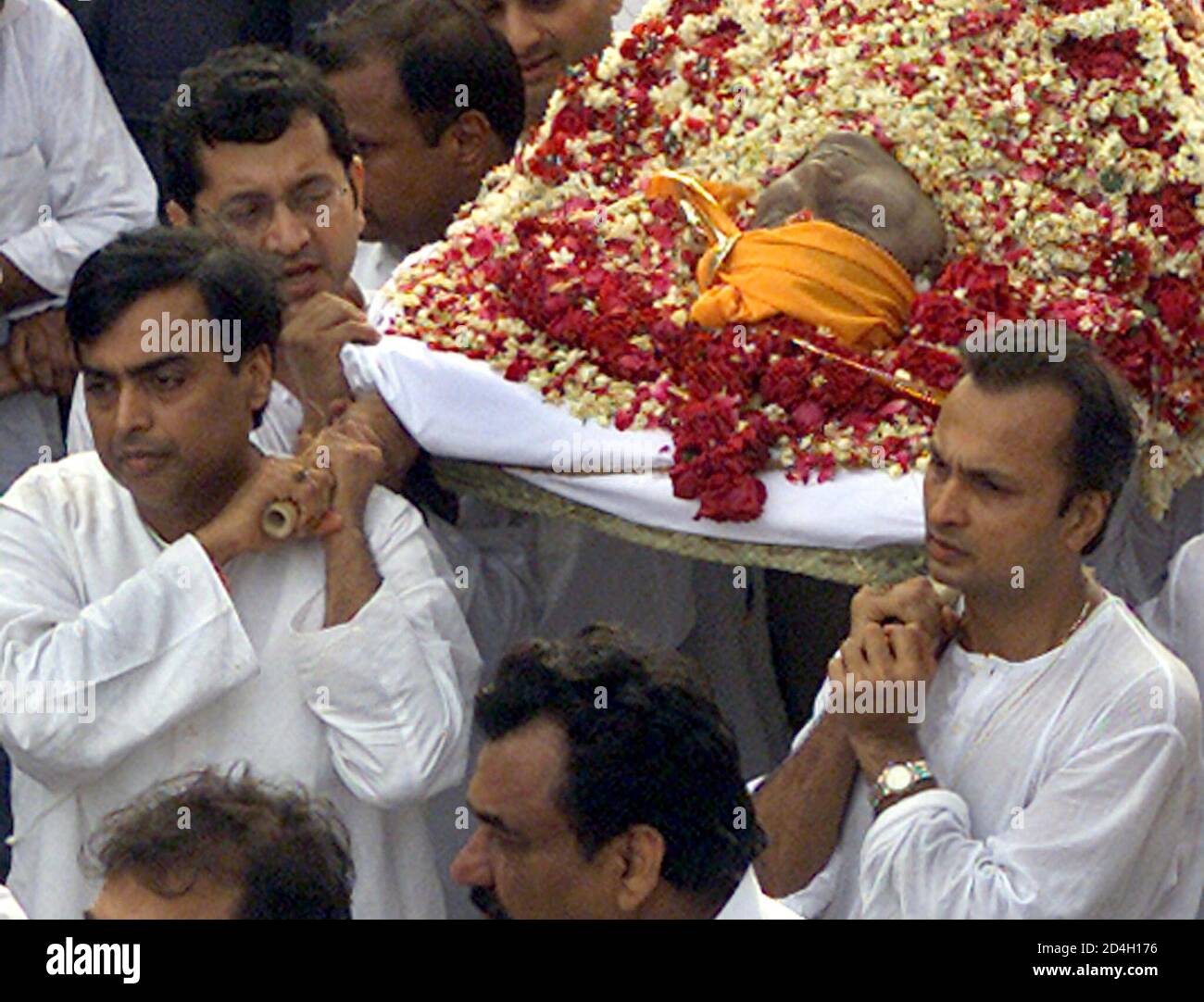 Mukesh ambani anil hi-res stock photography and images - Alamy