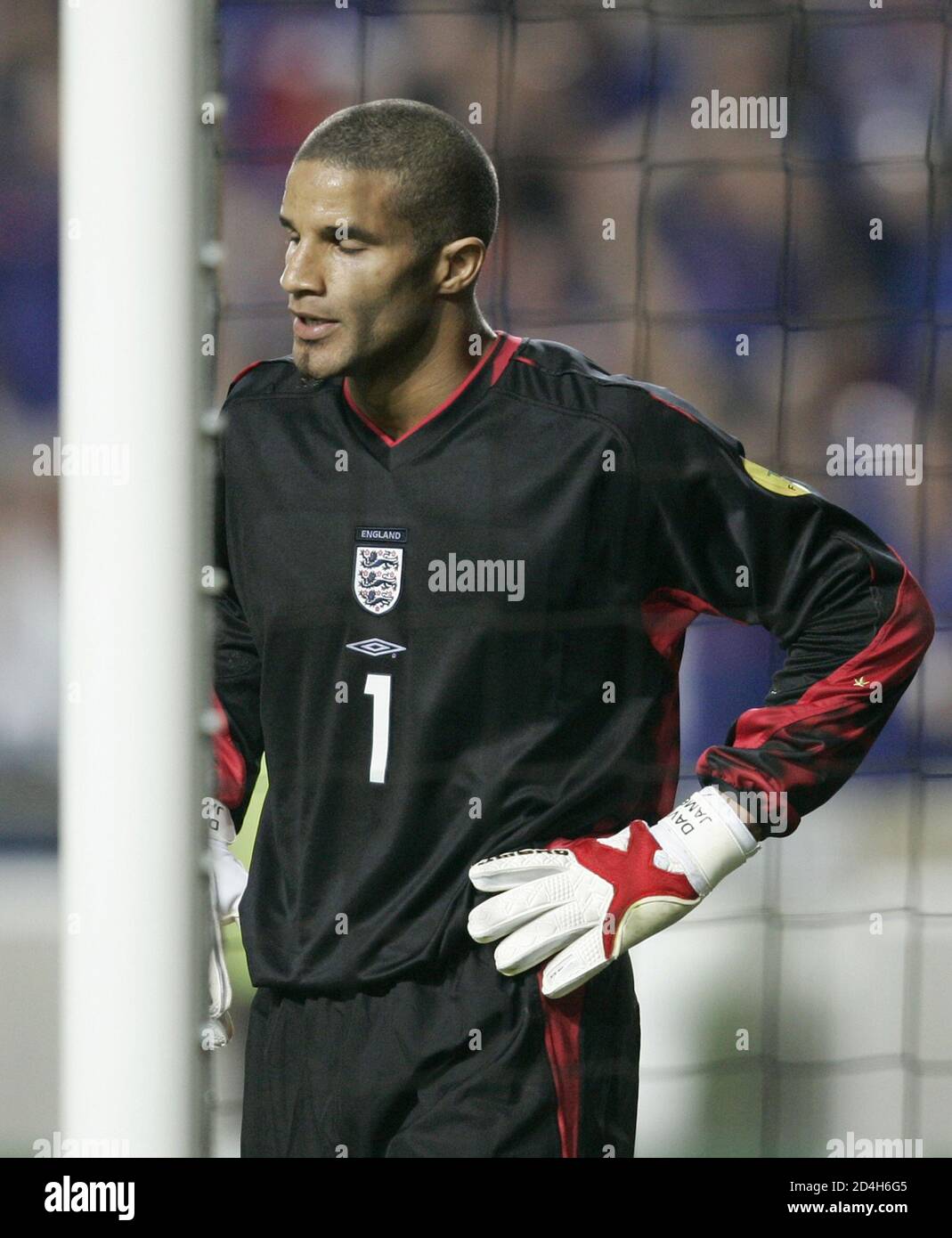 England goalkeeper david james hi-res stock photography and images - Alamy