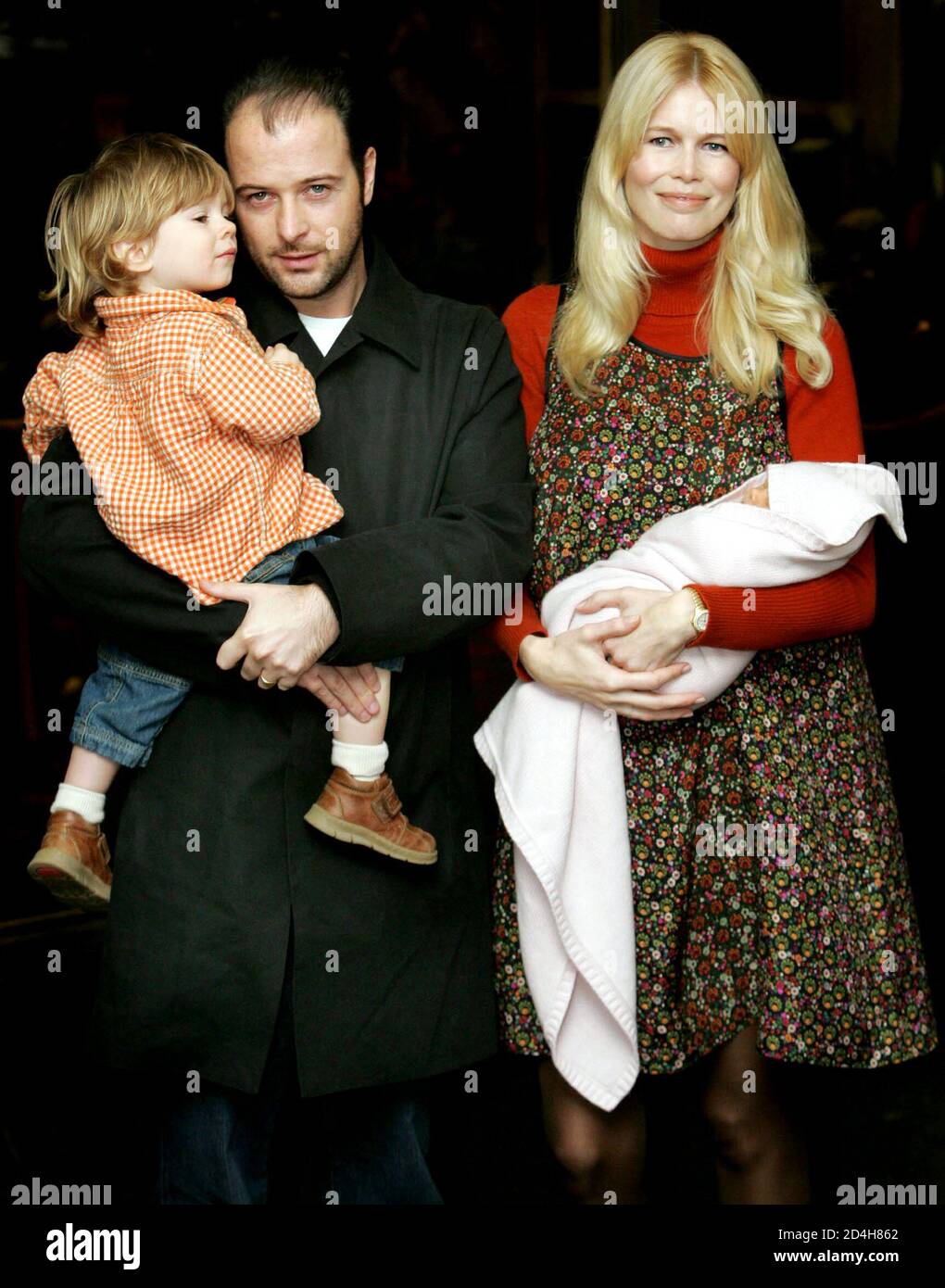Claudia schiffer and matthew vaughn hi-res stock photography and images ...