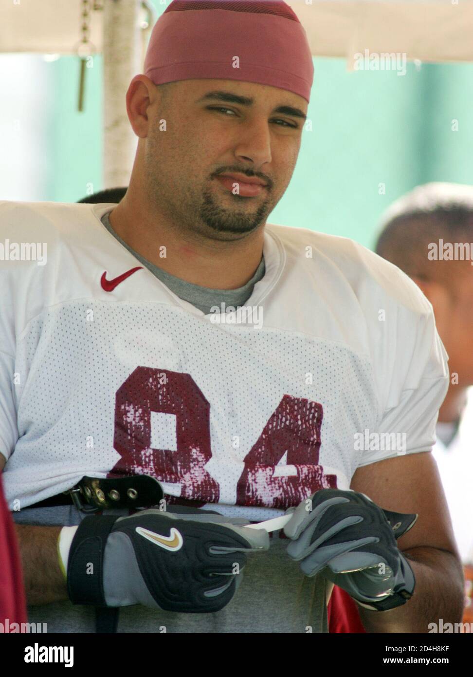 Defensive end football standout hi-res stock photography and images - Alamy
