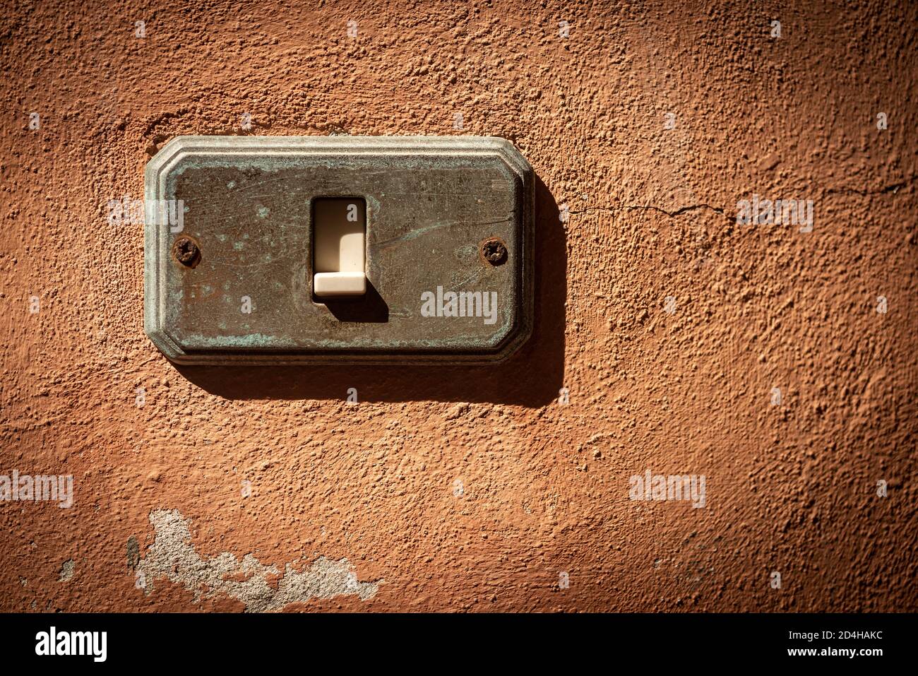 Old fashioned light switch hi-res stock photography and images - Alamy