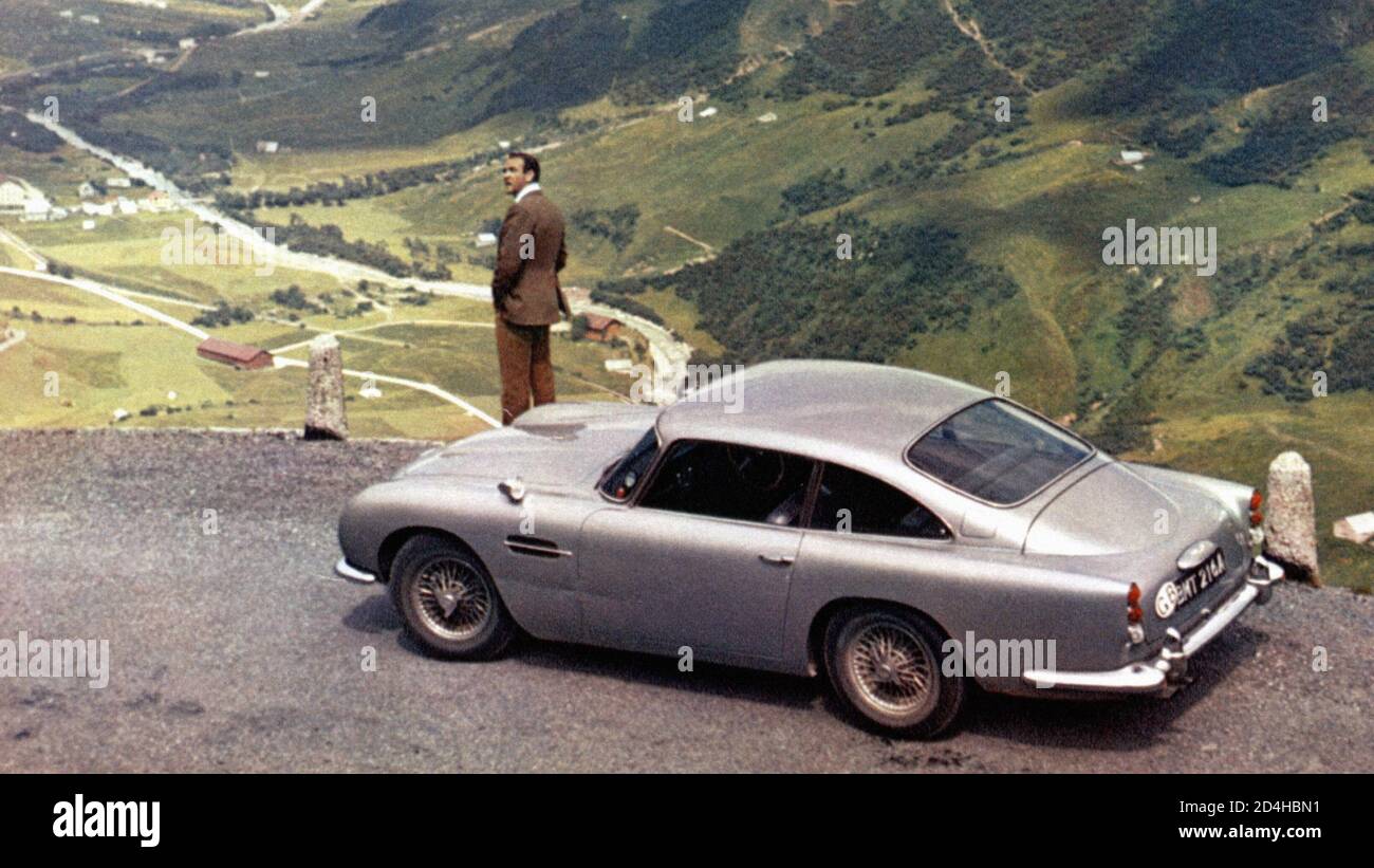 James Bond Sean Connery Aston Martin