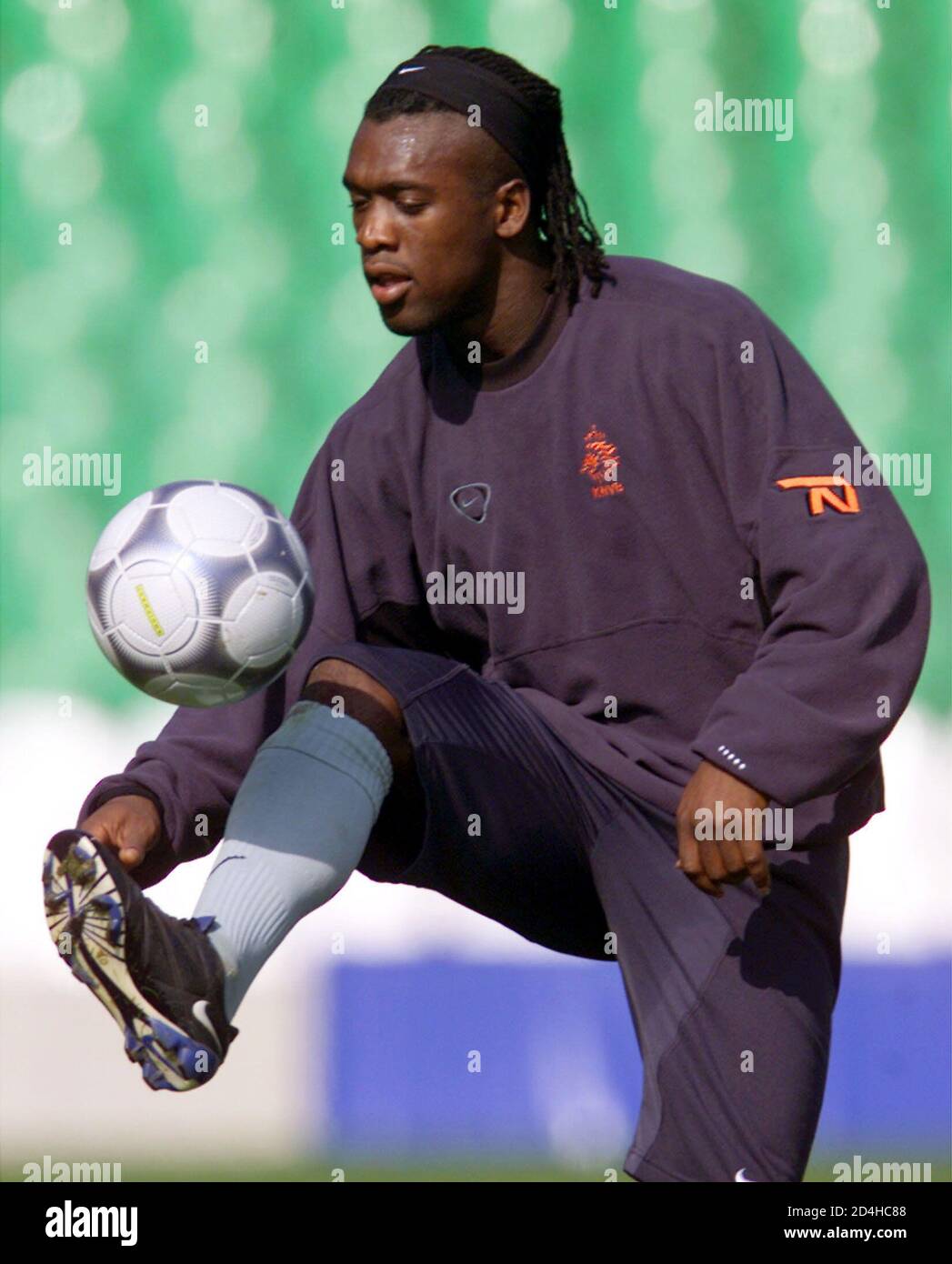 Clarence seedorf 2000 hi-res stock photography and images - Alamy
