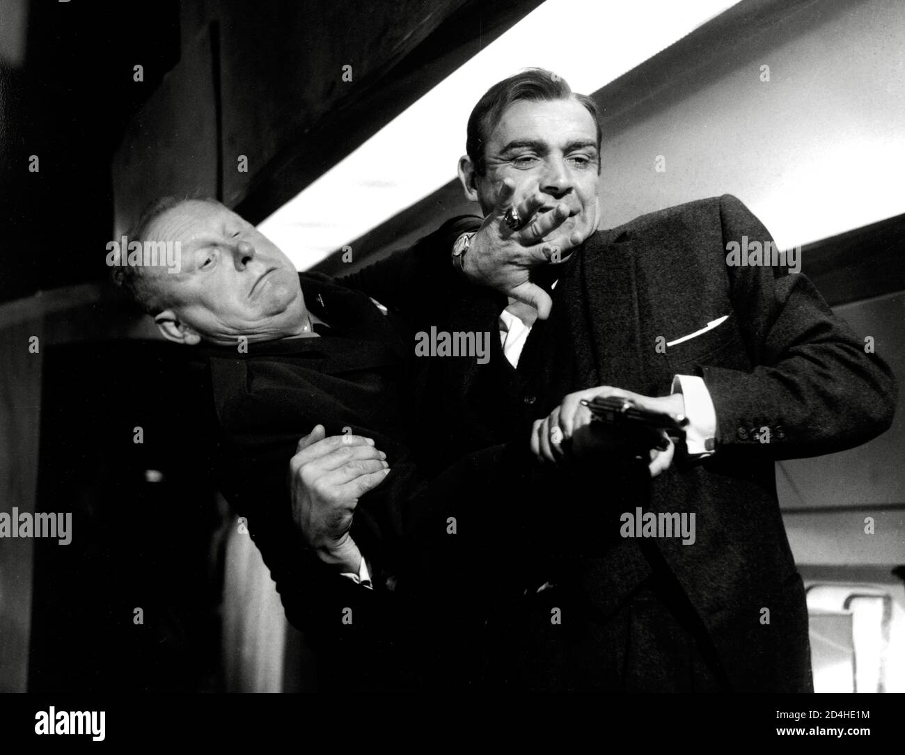 Gert frobe, goldfinger hi-res stock photography and images - Alamy
