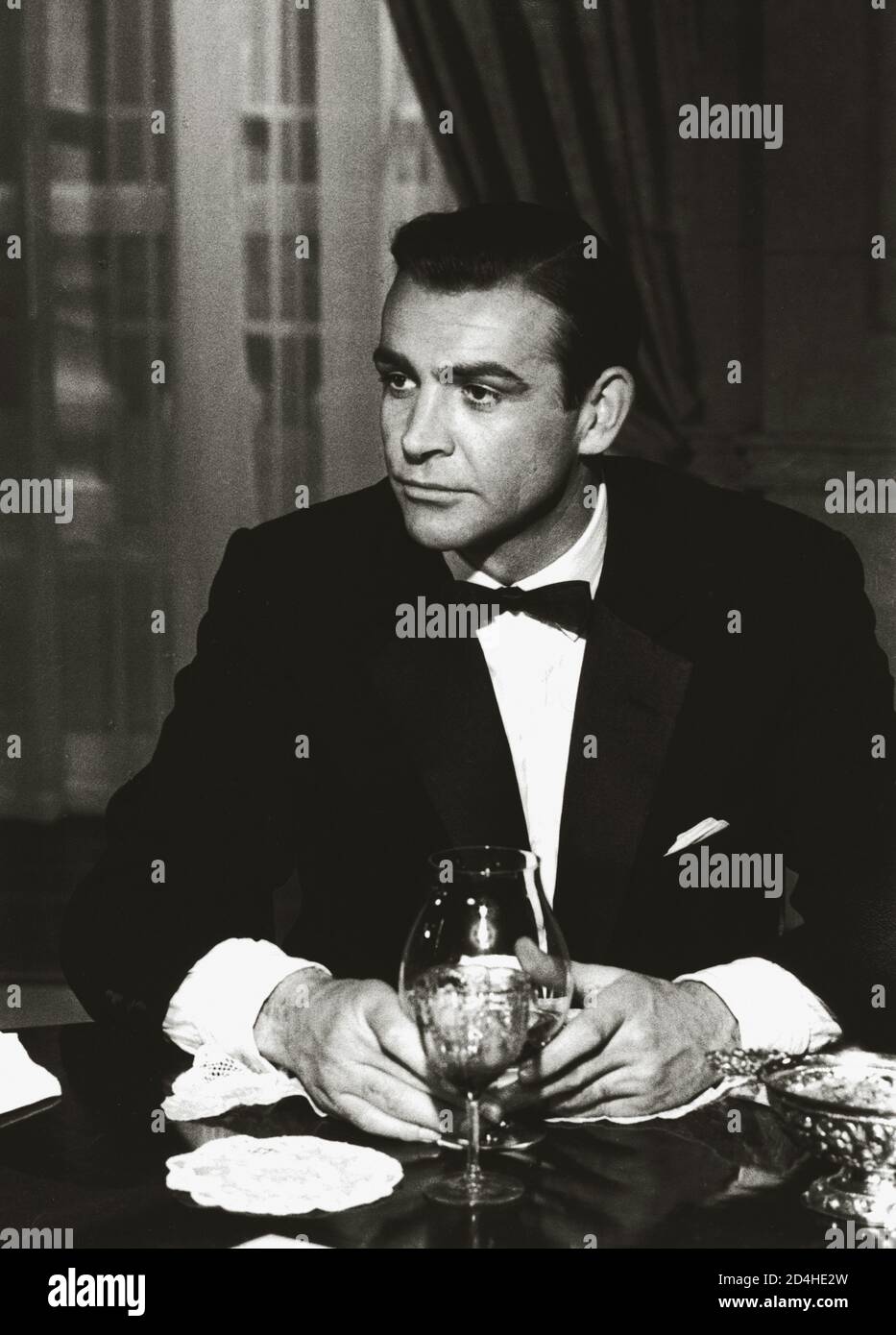 James bond goldfinger still hi-res stock photography and images - Alamy