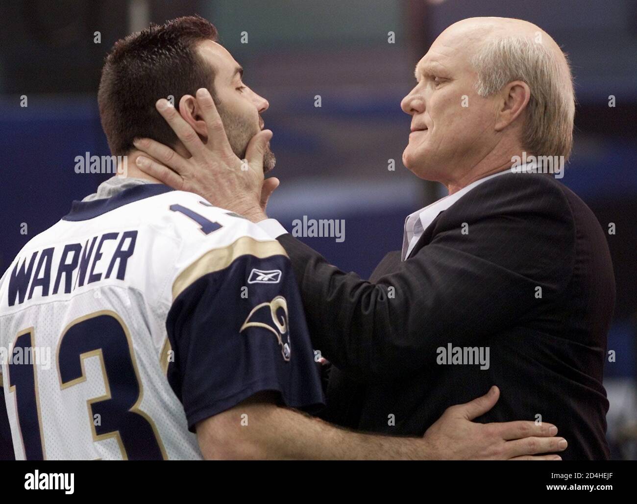 Kurt warner rams hi-res stock photography and images - Alamy