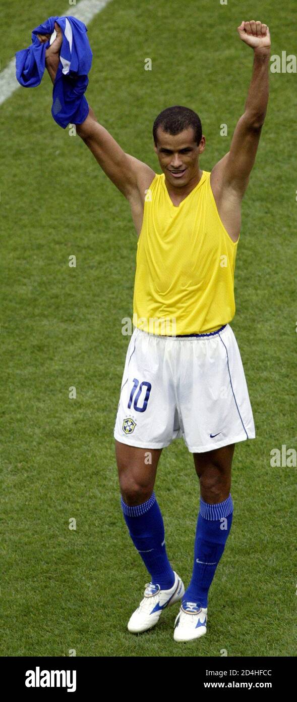 Rivaldo High Resolution Stock Photography and Images - Alamy