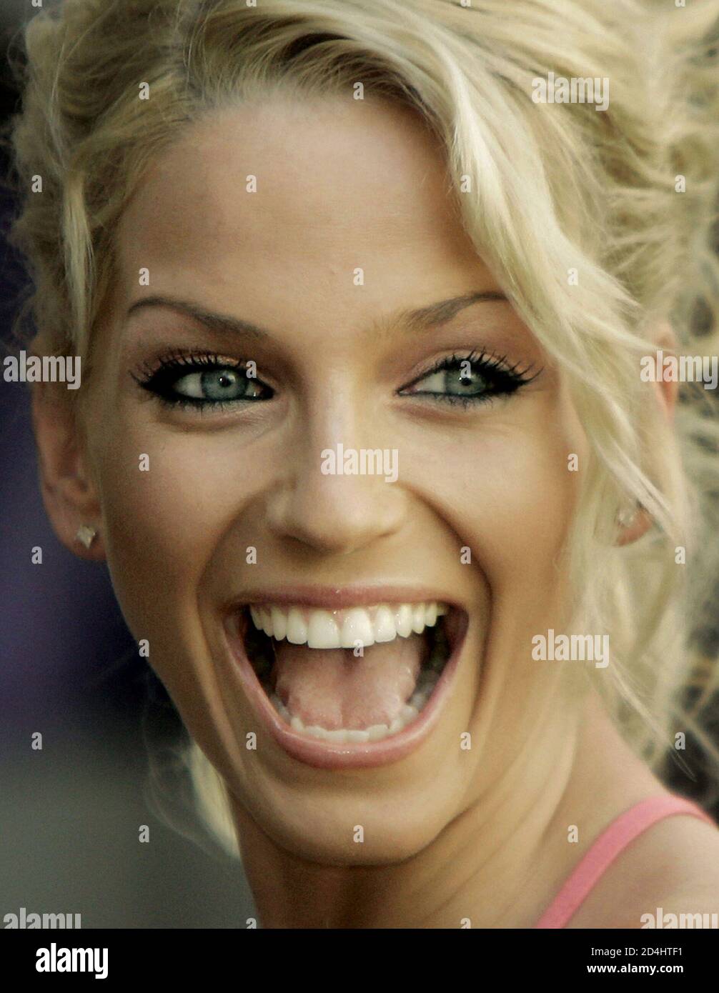 Girls aloud member hi-res stock photography and images - Alamy